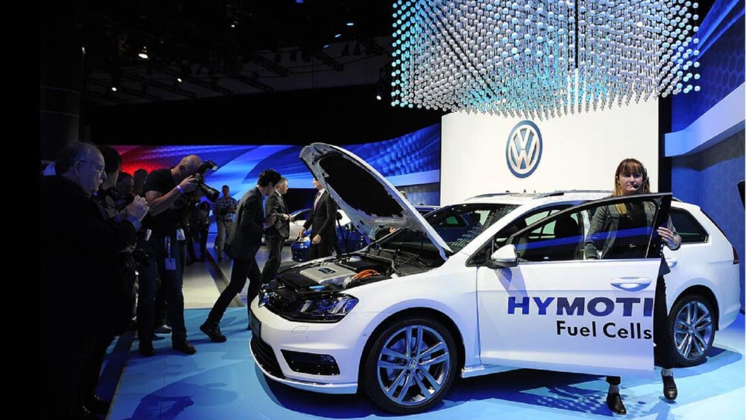 Volkswagen Moving Closer To Hydrogen Fuel-Cell Powered Vehicles ...