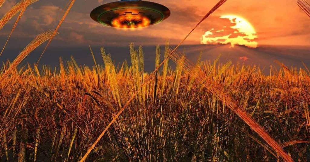 Study: Aliens Disguised As Humans Or Living In Secret Bases Underground ...